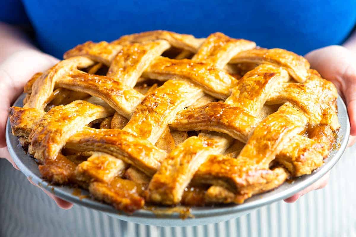 Apple Pie Klasik: Resep Pai Apel dengan Kulit Pastry Renyah dan Isian ...